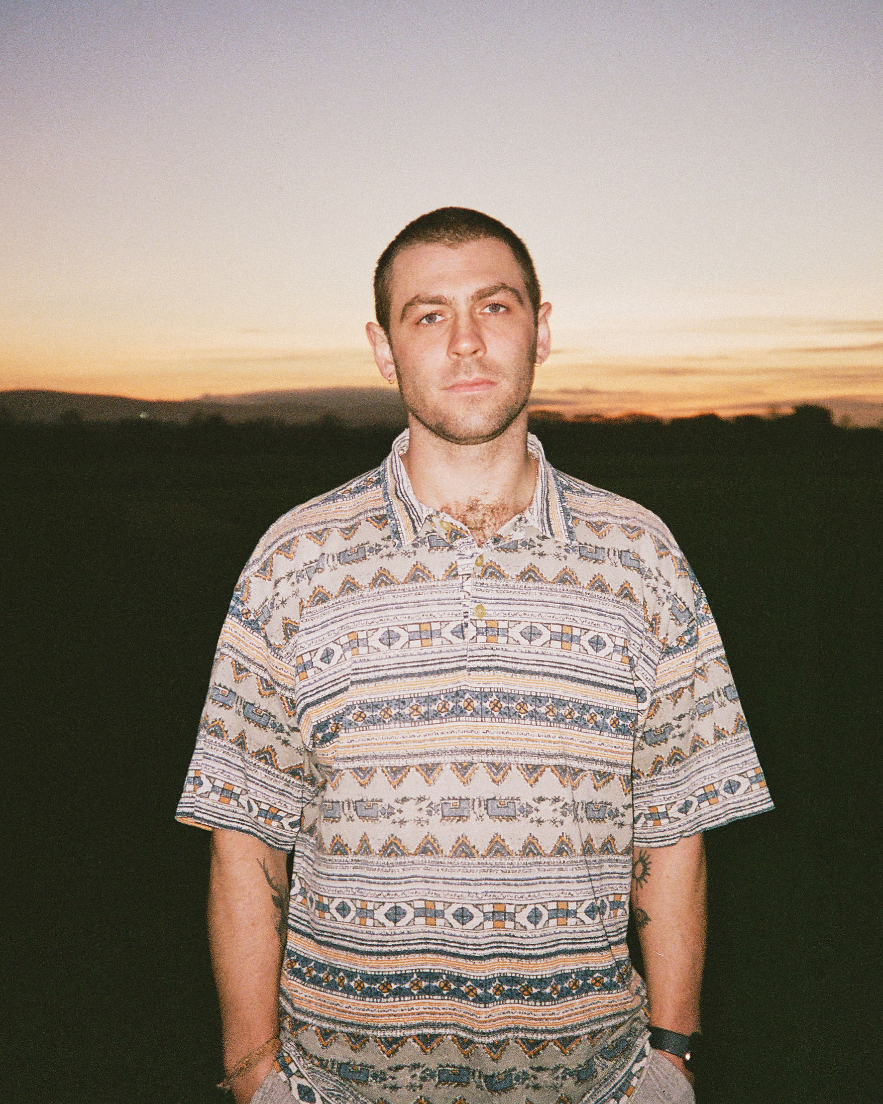 Dave Barrett – Breaking Tunes