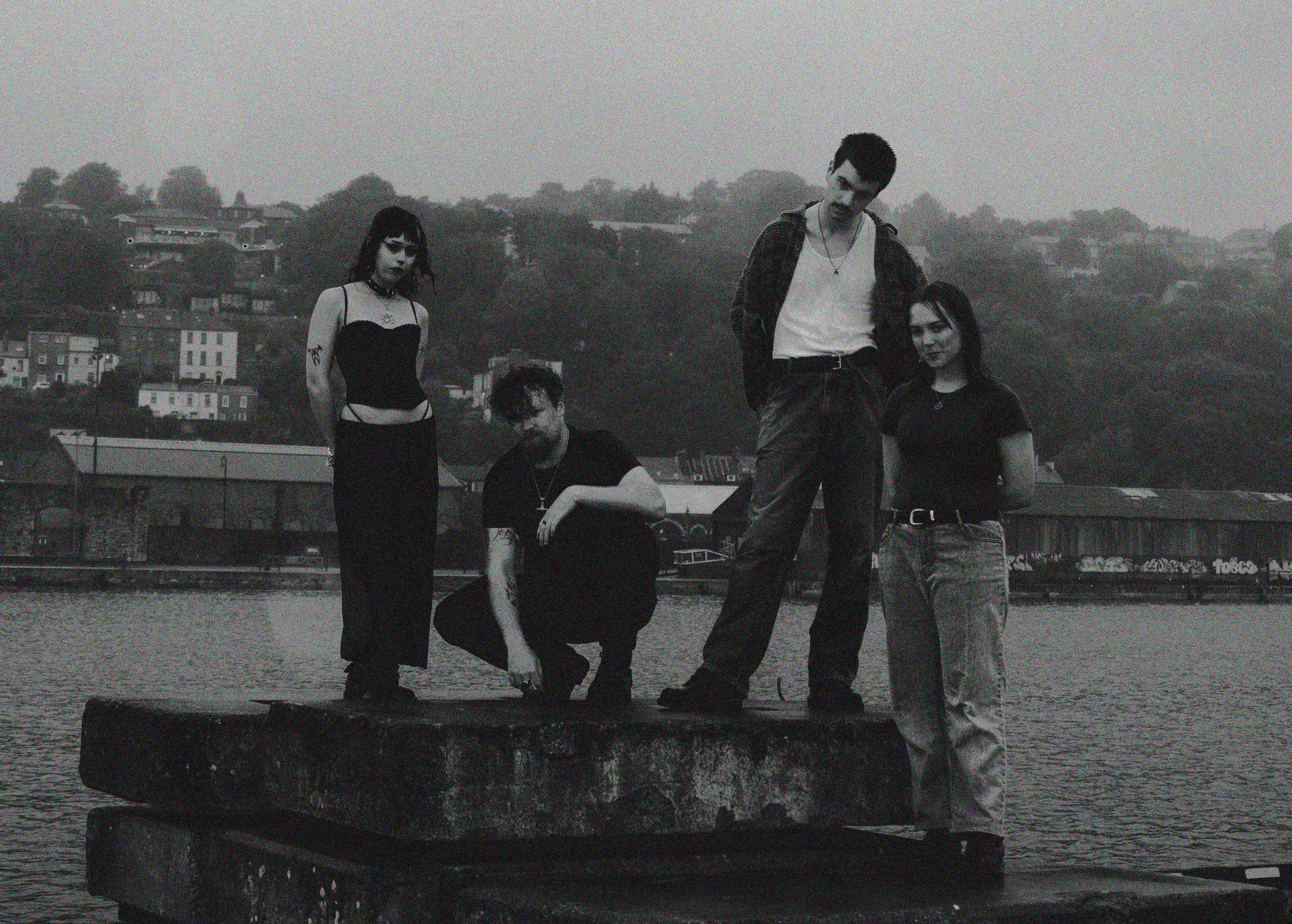 other mother – Breaking Tunes