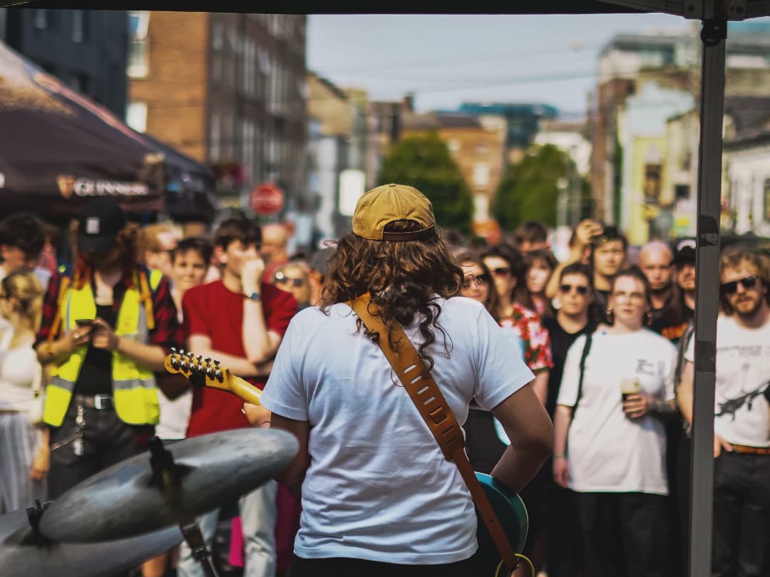 Emily Panter – Breaking Tunes