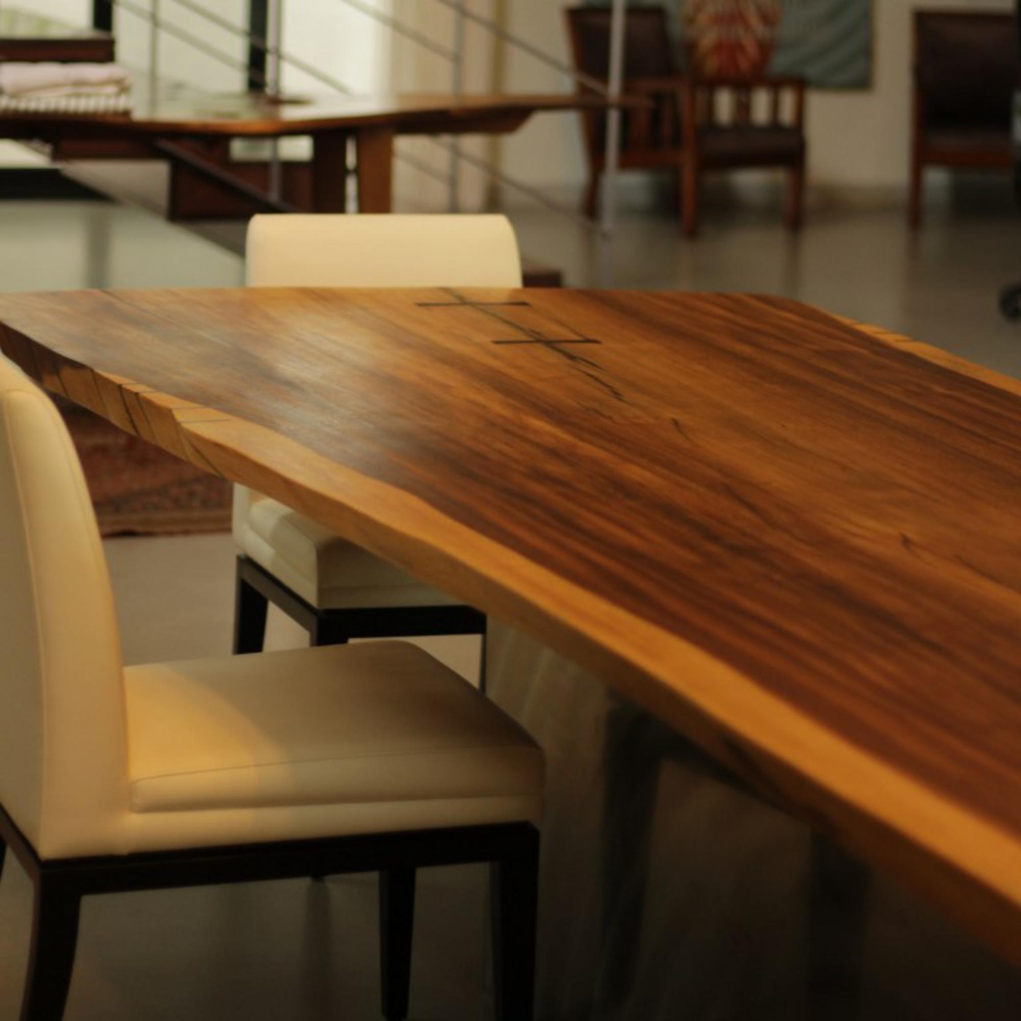 Nada Sandhara II Dining Table