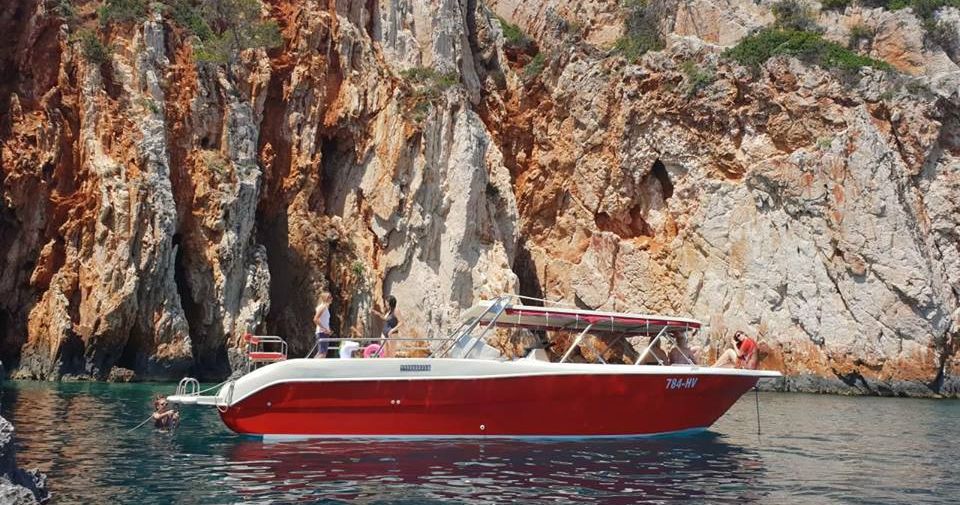 Speedboat Enzo 35 - Croatia for rent | Borrow A Boat
