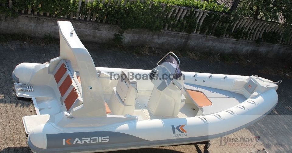 RIB KARDIS - Italy for hire | Borrow A Boat