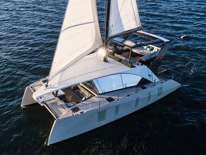 Catamaran Wave (crewed) - Croatia for rent | Borrow A Boat