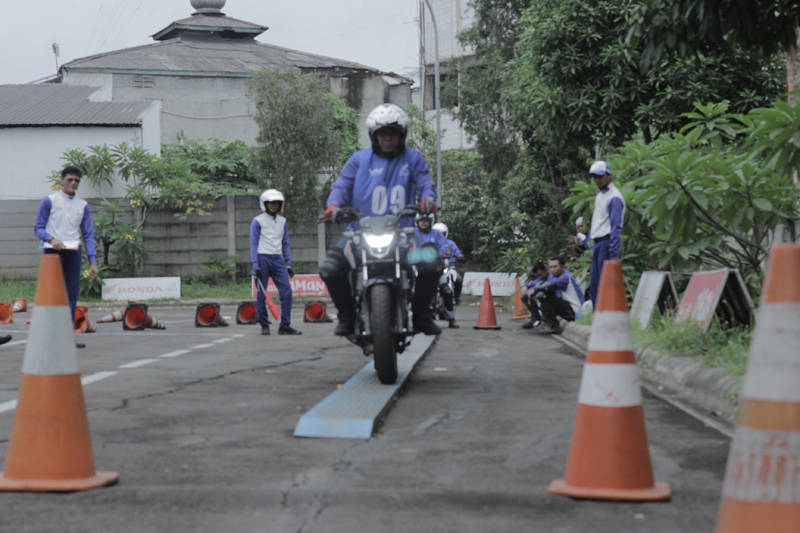 Pentingnya Mengikuti Pelatihan Safety Riding | PT Astra Honda Motor
