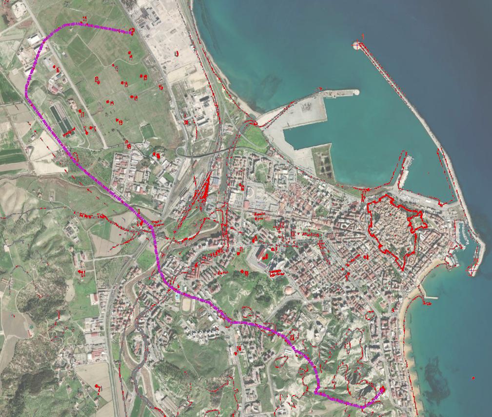 Crotone / Tracce di vita del passato sulla collina di Santa Lucia ...