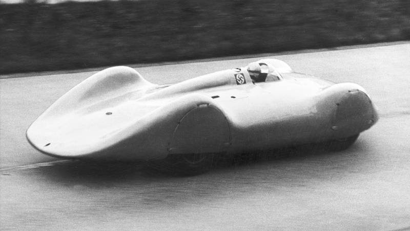 On TV: Battle of the Silver Arrows documented in Hitler's Supercars ...